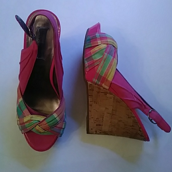 Steve Madden | Shoes | Steve Madden Pink Plaid Fabric Wedgessz 6m ...